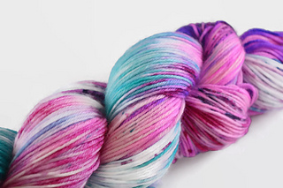 Ravelry: Pretty Twisted Yarns Luxe