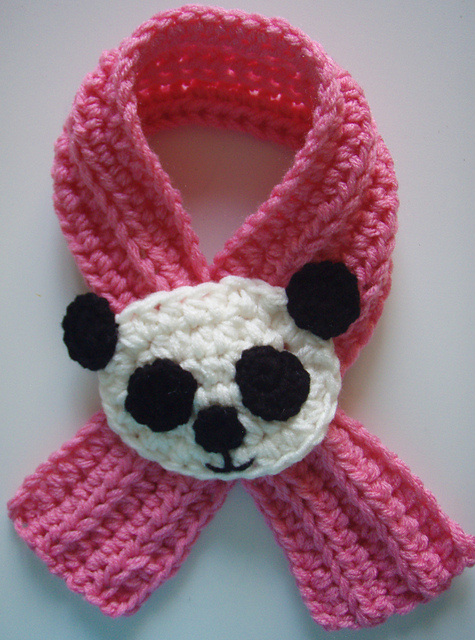 Ravelry: Panda Scarfette Scarf pattern by Lisa Casillas