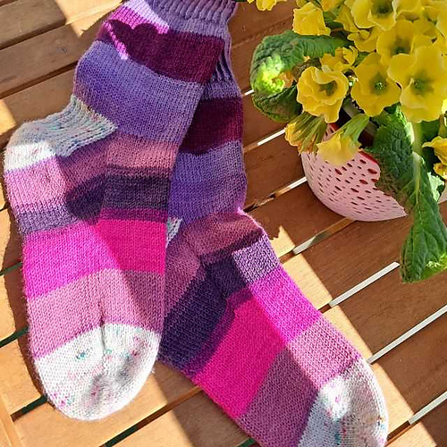 Ravelry: Twisted vanilla socks pattern by Janka z Propletence