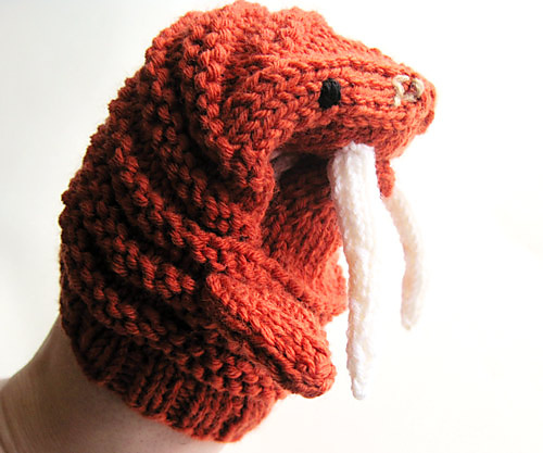 Ravelry: Walrus hand puppet pattern by Anne Mende
