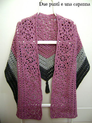 Ravelry: Old Rose Shawl pattern by Due punti e una capanna