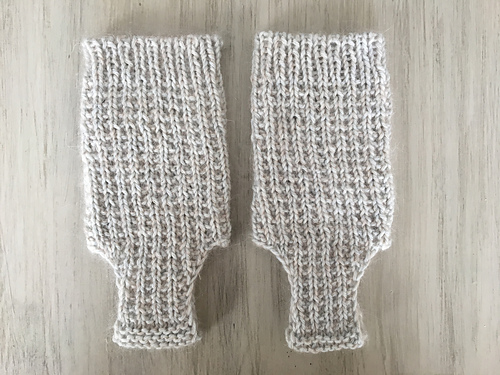 Ravelry: Broken Rib Stirrup Socks pattern by Bree Zorel