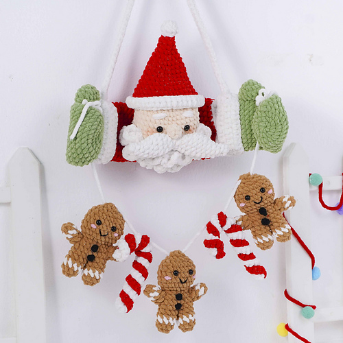 Ravelry: Holiday Santa Garland pattern by PurelyWorks Crochet
