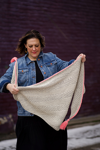 Ravelry: Star Brite pattern by Hayley Scharping (Purls and Pepper Designs)