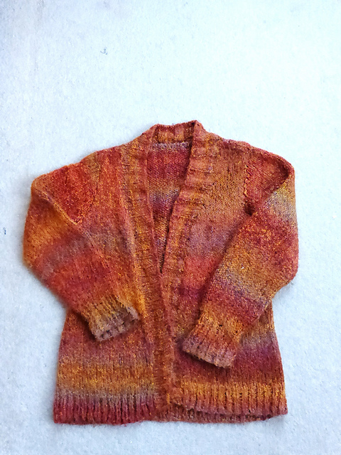 Ravelry: Creme Caramel Cardigan pattern by Patons