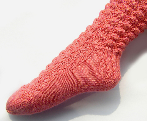 Ravelry: Strawberry Socks (Cuff Down) pattern by Qianer Huang