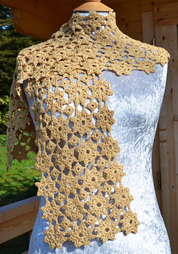 Ravelry: Morgana Too Crochet Scarf pattern by Amanda Perkins
