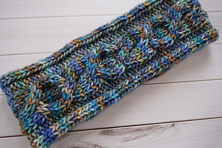 Ravelry: Circuitous Ear Warmer pattern by Rachel Beth