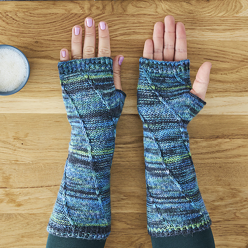 Ravelry: R0085 Saltwood pattern by Regia Designteam