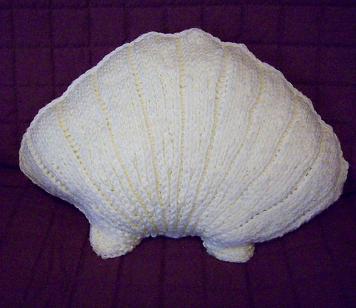 Ravelry: Seashell Pillow pattern by Richard Sechriest