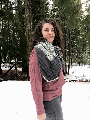 Ravelry: Drums of Autumn pattern by Rachel Roden