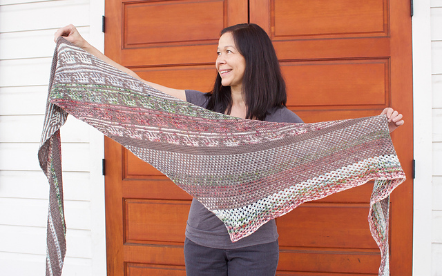 Ravelry: Ice and Fire pattern by Rachel Roden