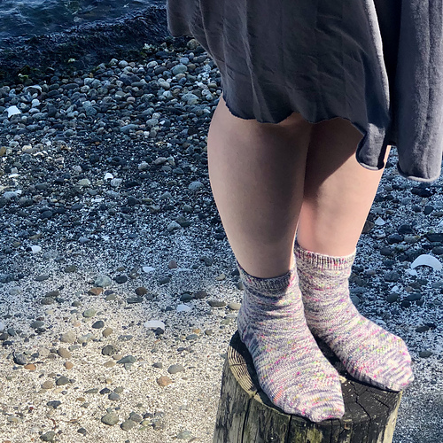 Ravelry: Rainbow Pop pattern by Rachel Roden