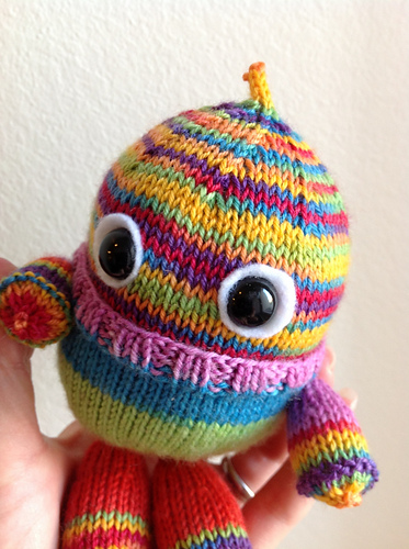 Ravelry: The Froot Loops Gang pattern by Susan Claudino
