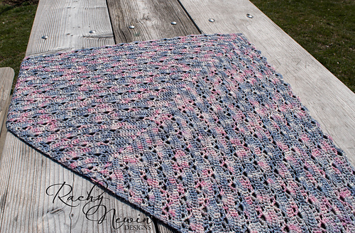Ravelry: Skyward Shawl pattern by Rachy Newin