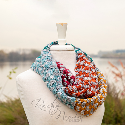 Ravelry: Cobblestone Cowl pattern by Rachy Newin