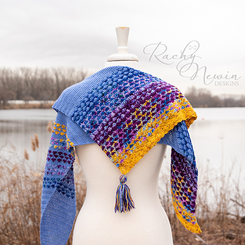 Ravelry: Moonwake Shawl pattern by Rachy Newin