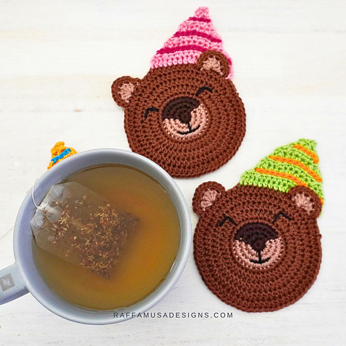Ravelry: Party Bear Coasters pattern by Raffaella Tassoni