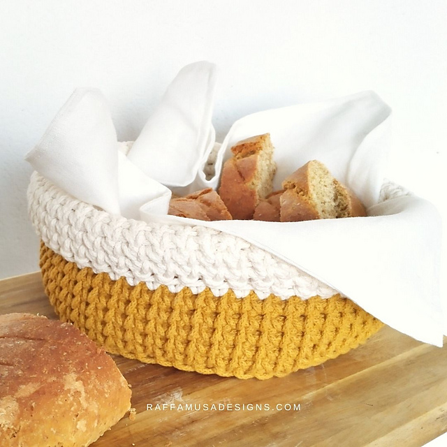 Ravelry: Hexagon Bread Basket pattern by Raffaella Tassoni