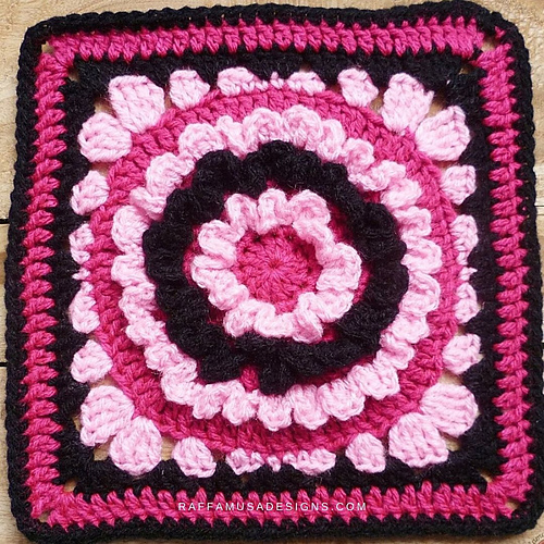 Ravelry: Ruffle Flower Square pattern by Raffaella Tassoni