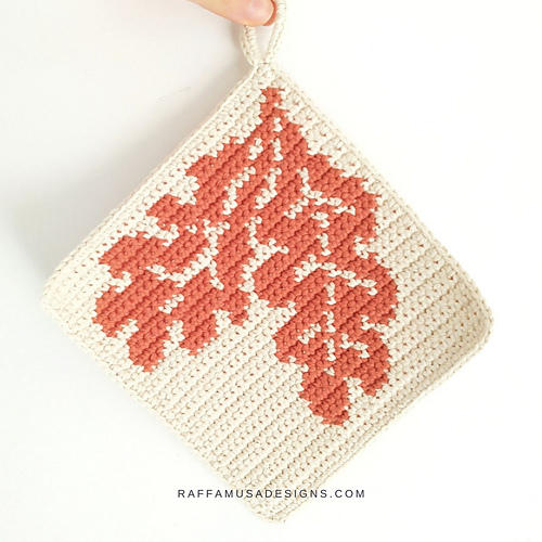 Ravelry: Acorn Leaves Potholder pattern by Raffaella Tassoni