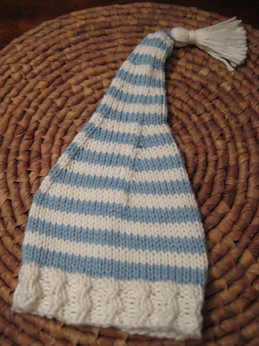 Ravelry: Newborn Stocking Cap pattern by Nicole