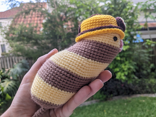 Ravelry: Helmet Add-on pattern by Izzy Nelson