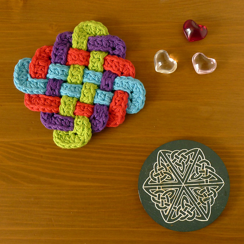 Ravelry: Worsted Celtic Coasters pattern by Rainbow Junkie