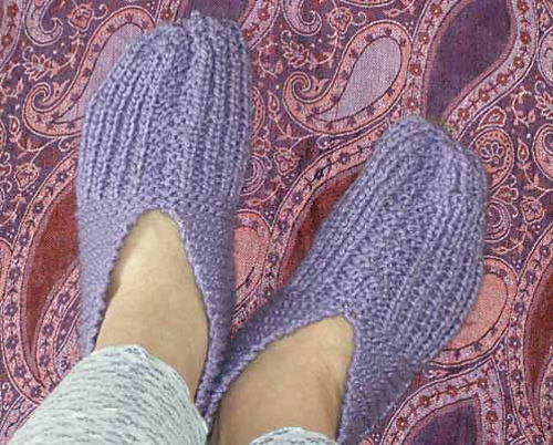 Ravelry: Grandma's TV Slippers pattern by Kirsty Ward