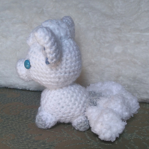 Ravelry: Vulpix and Alolan Vulpix (Pokemon) pattern by Izzy King