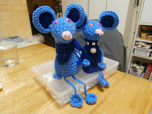Ravelry: Émile et Émilie, rats des champs pattern by Raymonde Ménard