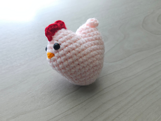 Ravelry: Valentine Big Heart Chicken pattern by ReadinKnots