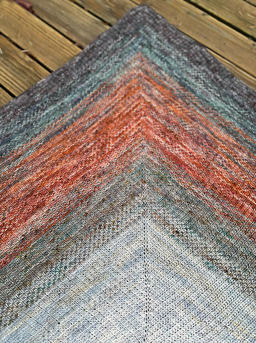 Ravelry: Daft Days Shawl pattern by Rebecca Clow