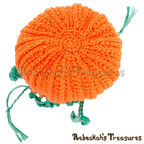 Ravelry: Pumpkin Treats Coin Purse pattern by Rebeckah Ferger