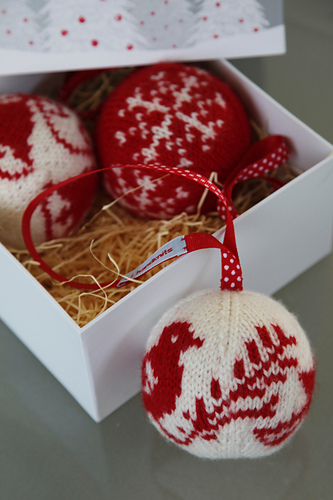 Ravelry: Julekuler pattern by Arne & Carlos