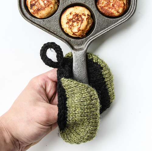 Ravelry: Hot Pad Mini Mitts pattern by Bekah Knits