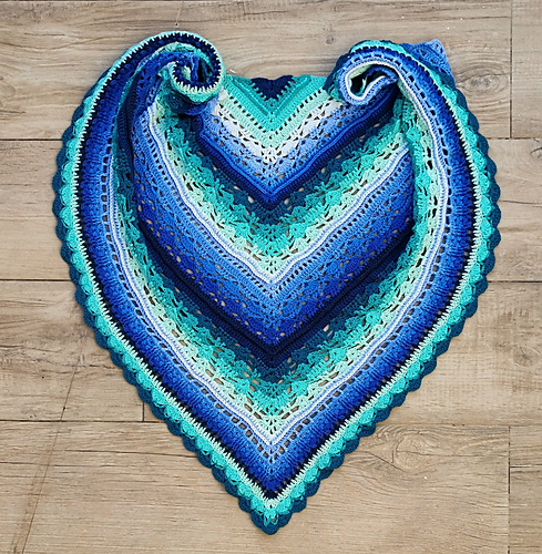 Ravelry: OolongTea Shawl pattern by Red Teapot Atelier