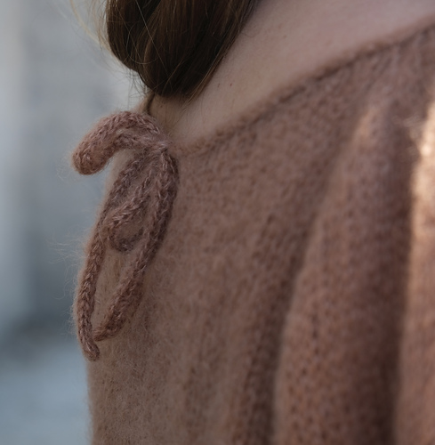 Ravelry: Rubus Blouse pattern by Refined Knitwear - Rikke Bangsgaard
