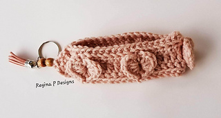 Ravelry: Bountiful Hearts Keychain Wristlet pattern by Regina P Designs