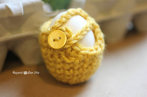 Ravelry: Egg Cozy pattern by Sarah Zimmerman