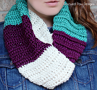 Ravelry: “Spring & Winter” Infinity Scarf pattern by Krista Cagle