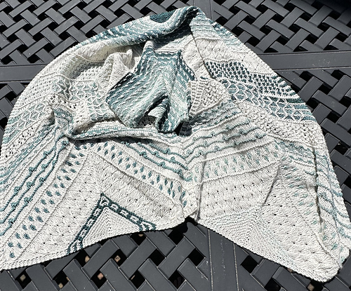 Ravelry: The Muppet Shawl pattern by Mary Annarella