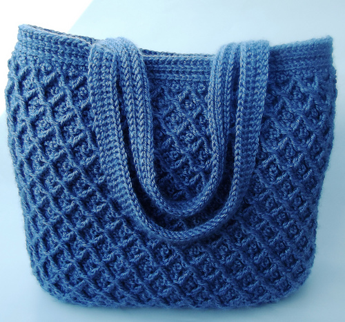 Ravelry: Cabled Diamonds Bag pattern by Rhelena