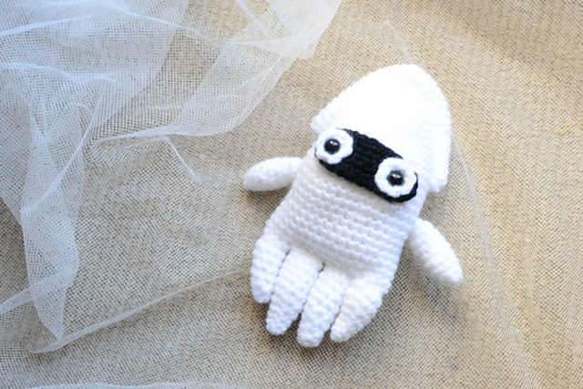 Ravelry: Mario Blooper the squid pattern by Sandy Chan