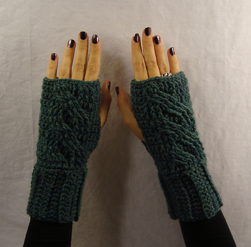 Ravelry: Twisted Cable Fingerless Mittens pattern by Jennifer Ozses