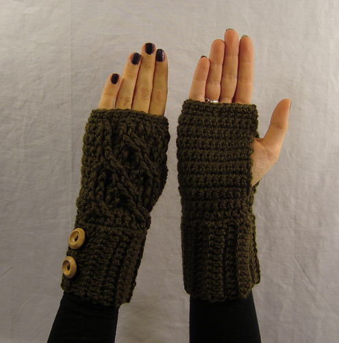 Ravelry: Celtic Cable Fingerless Mittens pattern by Jennifer Ozses