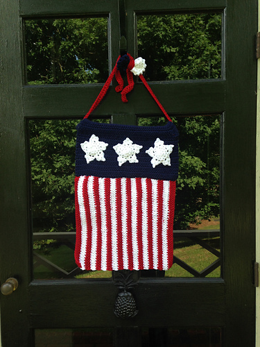 Ravelry: Patriotic Garden Flag pattern by Rilla Edwards