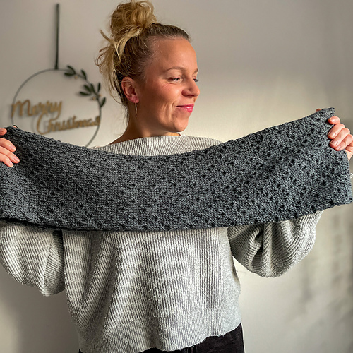 Ravelry: LIVIA Cowl pattern by Rina Lehmann