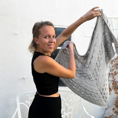Ravelry: Flowing Ripples pattern by Rina Lehmann