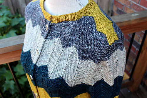 Ravelry: Monomania pattern by Ann Weaver